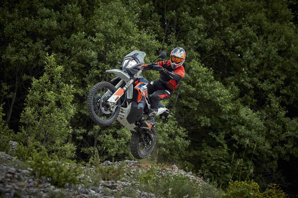 New KTM 790 Adventure R Rally makes us want to off-road